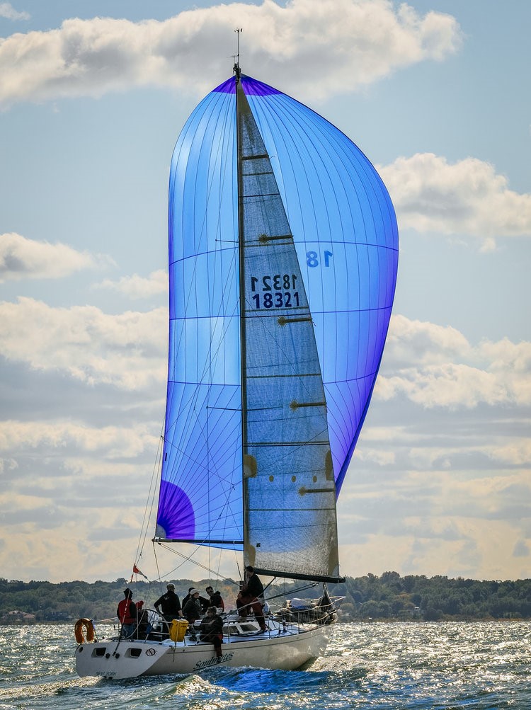 High-Quality Sailcloth for Optimal Performance